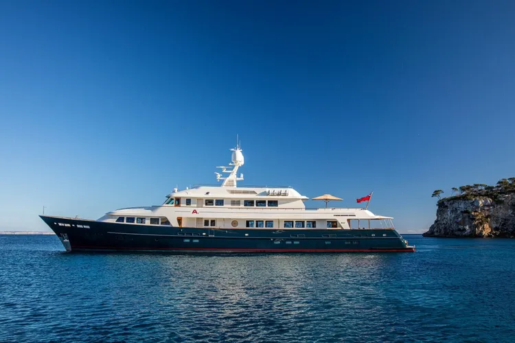 A2 yacht for sale (Feadship, 46.9m, 1983)